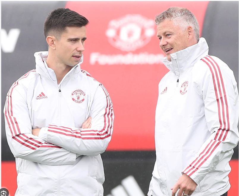Giai đoạn nước rút: Ten Hag đẩy đi người đầu tiên rời Man United